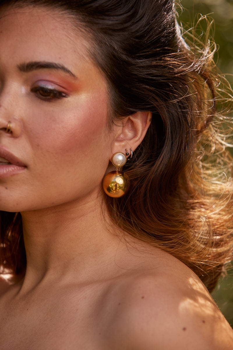 Hushed Commotion: Wedding Headpieces, Veils, Earrings, Bridal Belts