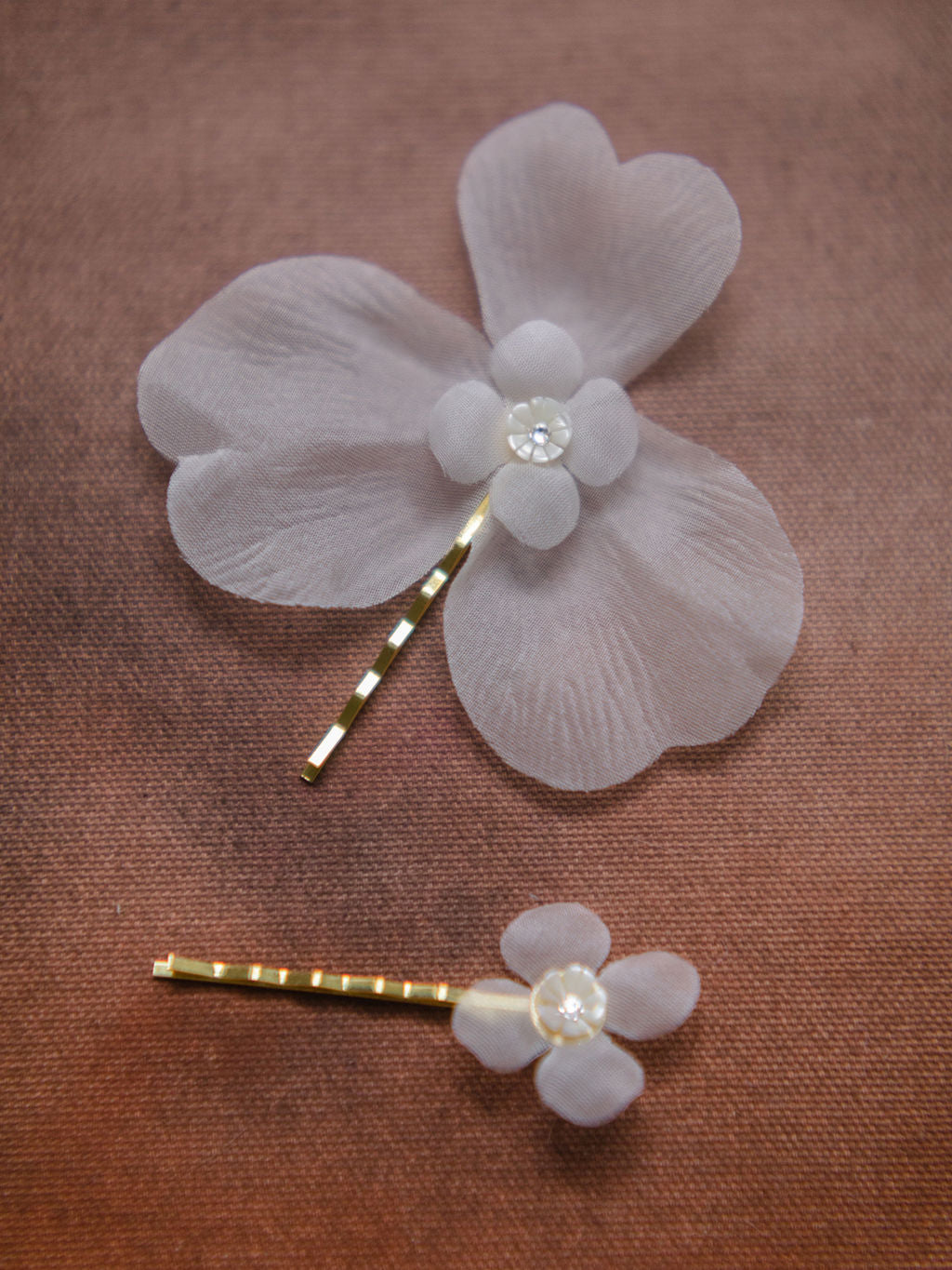 ABBOTT // Organza hair pins – Hushed Commotion
